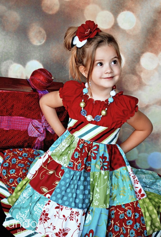 10 Stylish Kids’ Christmas Outfits They Will Love to Wear - Circu ...