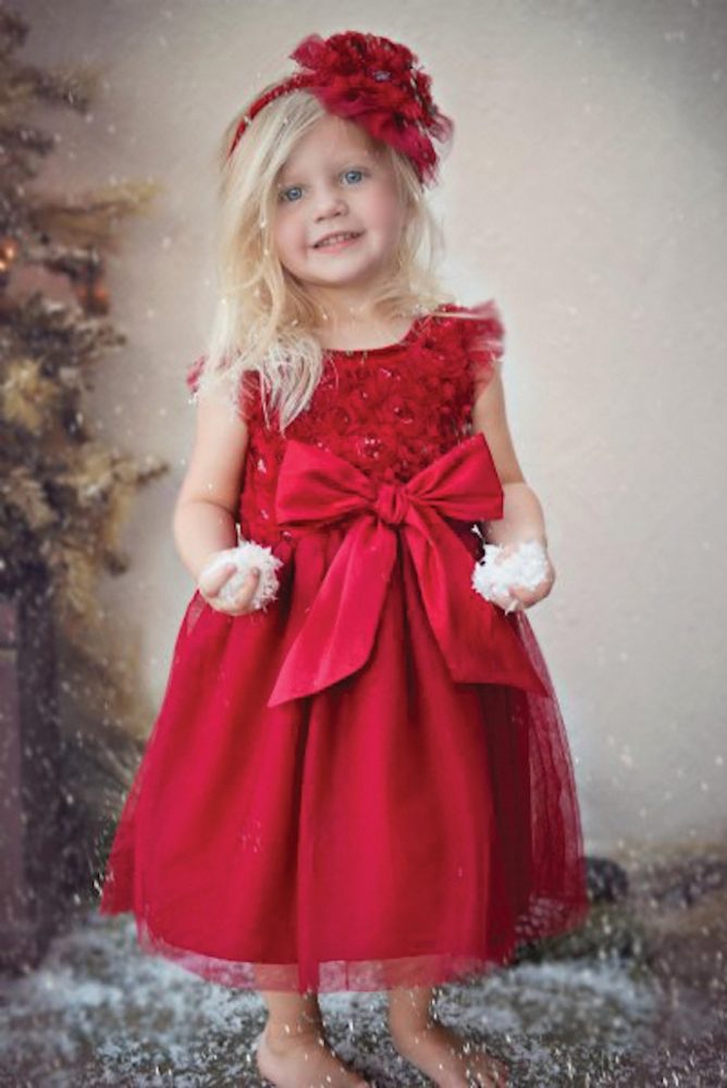 10 Stylish Kids’ Christmas Outfits They Will Love to Wear - Circu ...